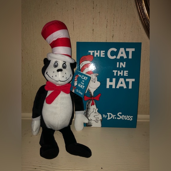 Toys | Cat In The Hatdr Seuss And Clifford Bundle | Poshmark